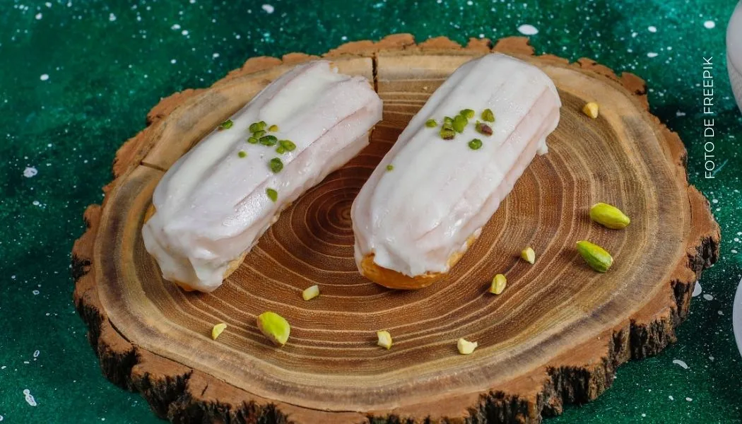 Receta eclair de matcha con crema de coco y lima: ver