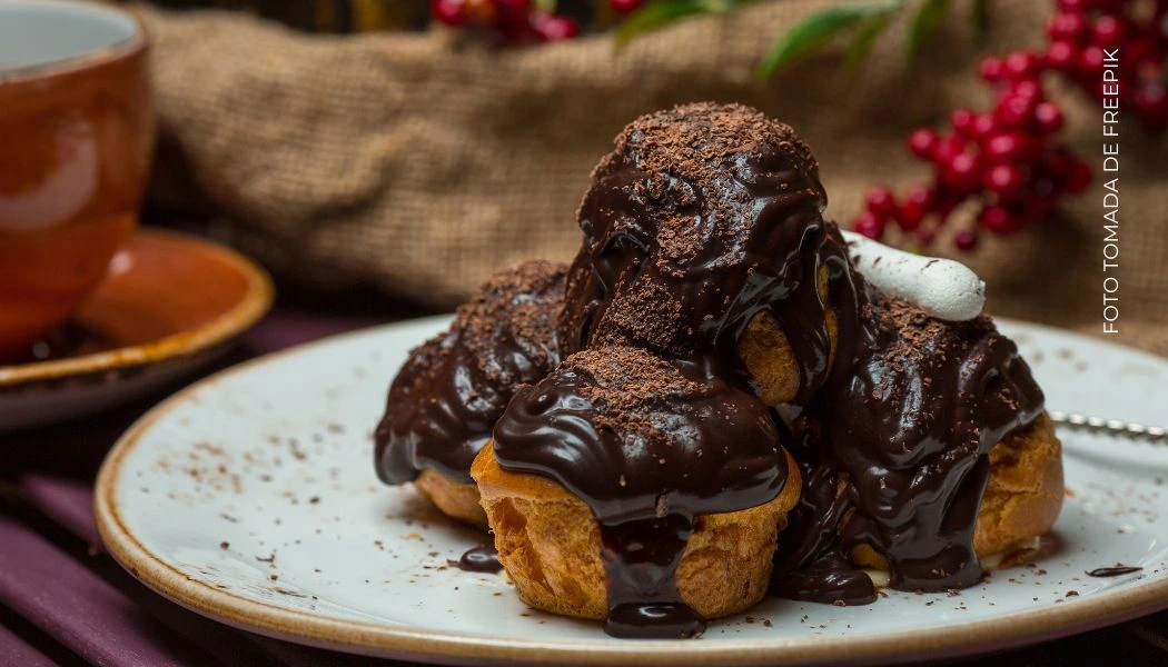 Mira aquí la receta para unos ricos profiteroles